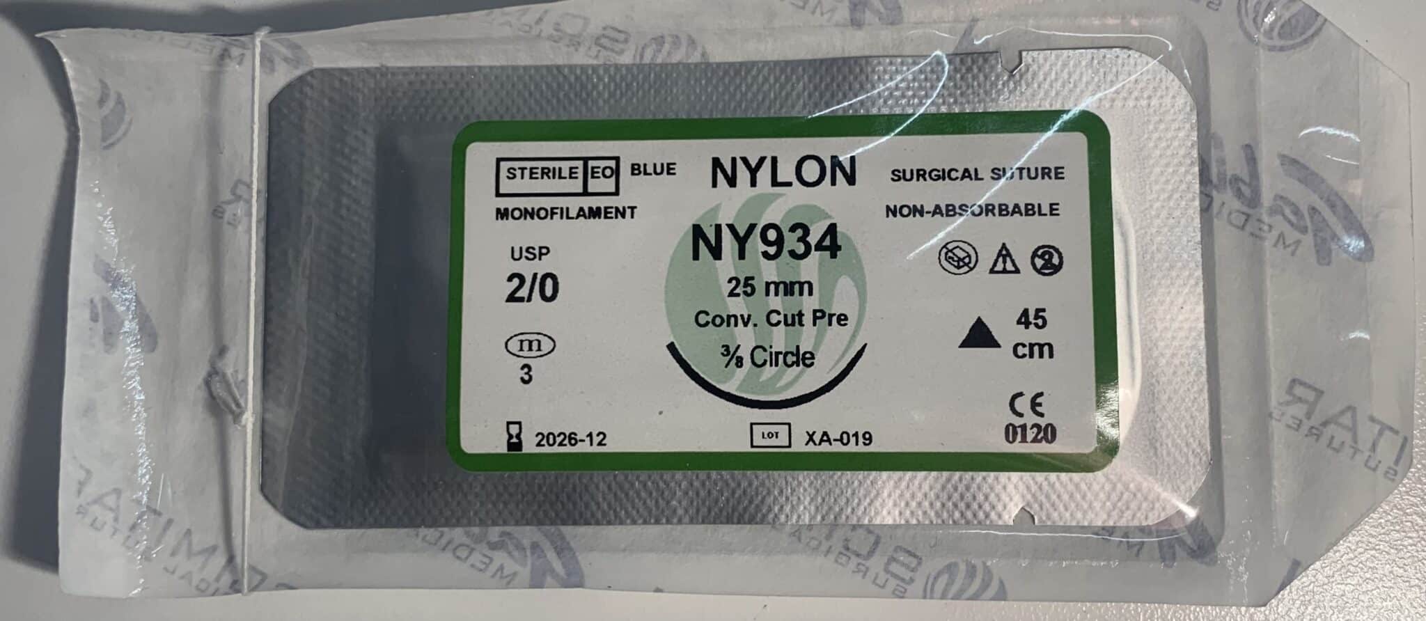 SUTURE NYLON - 2/0 - 25mm - RC 3/8 - 45cm - STERILE - The EDC Solution